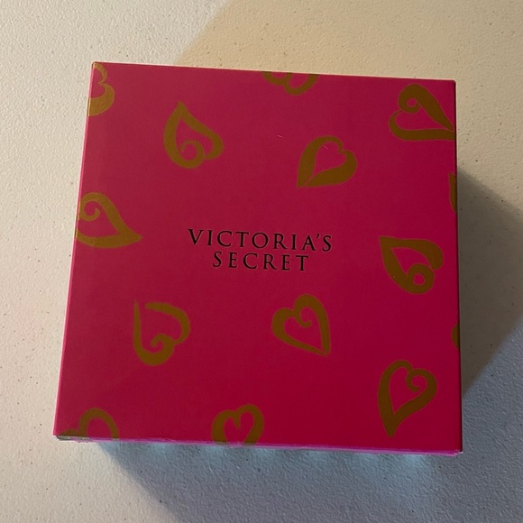 Victoria's Secret | Other | Vintage Victorias Secret Gift Box Hearts ...